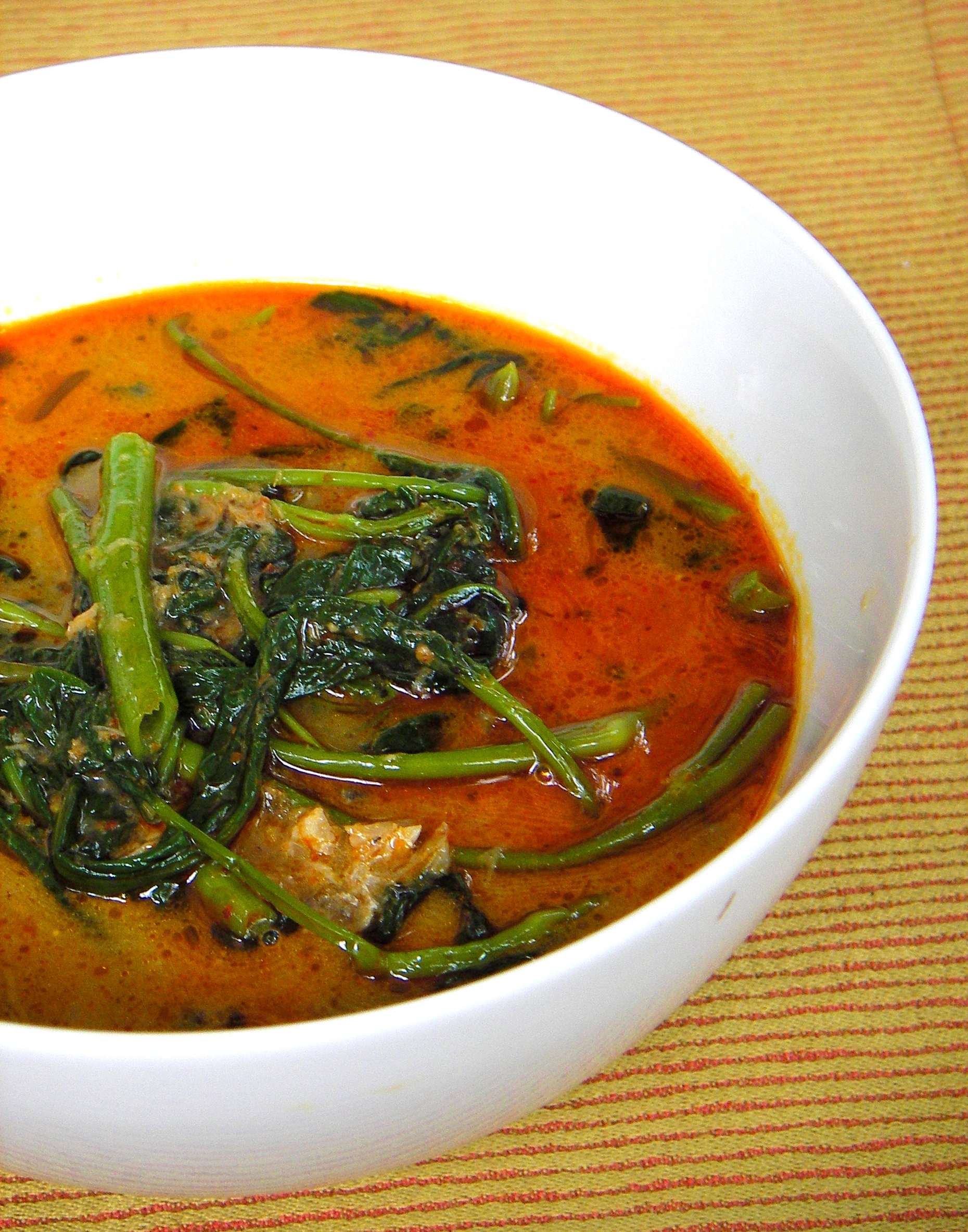 ~Phuket Jungle Curry with Green Papaya Recipe, Gaeng Pah Malakaw ...
