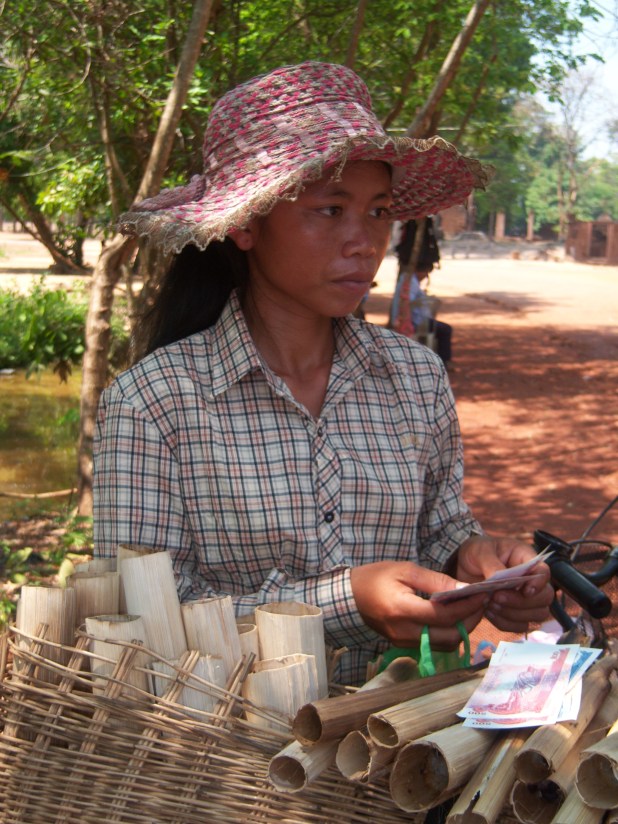~Grilled Sticky Rice in Bamboo Tube Recipe, Kao Lam~ | Pranee's Thai ...
