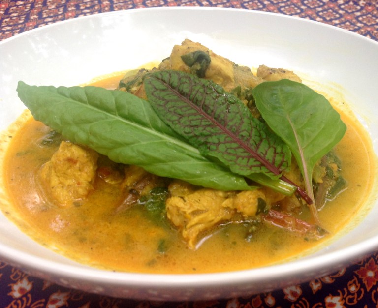 ~Khmer Chicken Curry with Sorrel Recipe~ | Pranee's Thai Kitchen